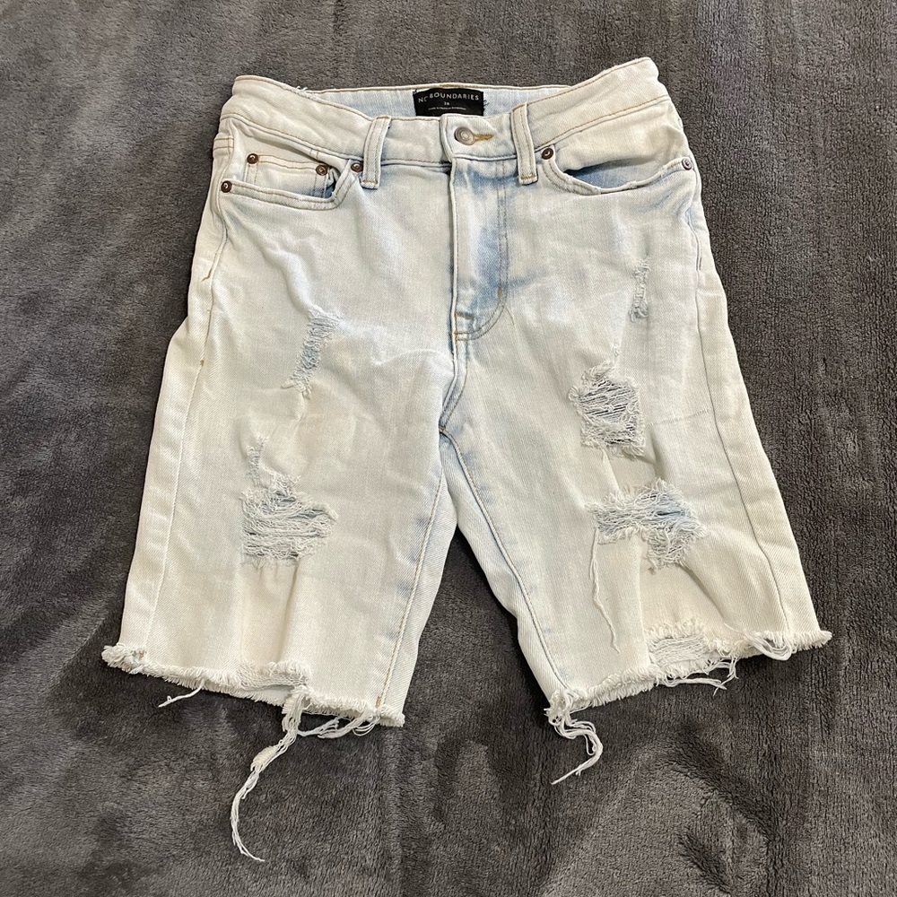 No Boundaries Cutoff Distressed Bleached Jeans Bermud… - Gem